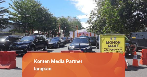 Gubernur Sumbar Larang Penggunaan Jalan Raya untuk Minta Sumbangan dan Pesta | kumparan.com